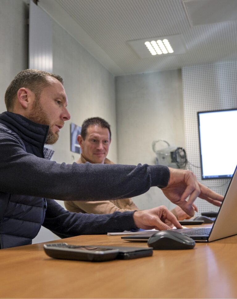 Novatics, la performance au cœur de votre industrie - Machines de ...